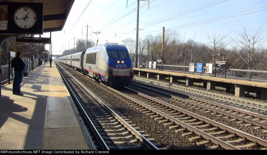 HHP-8 4915 on Holiday Extra 1054